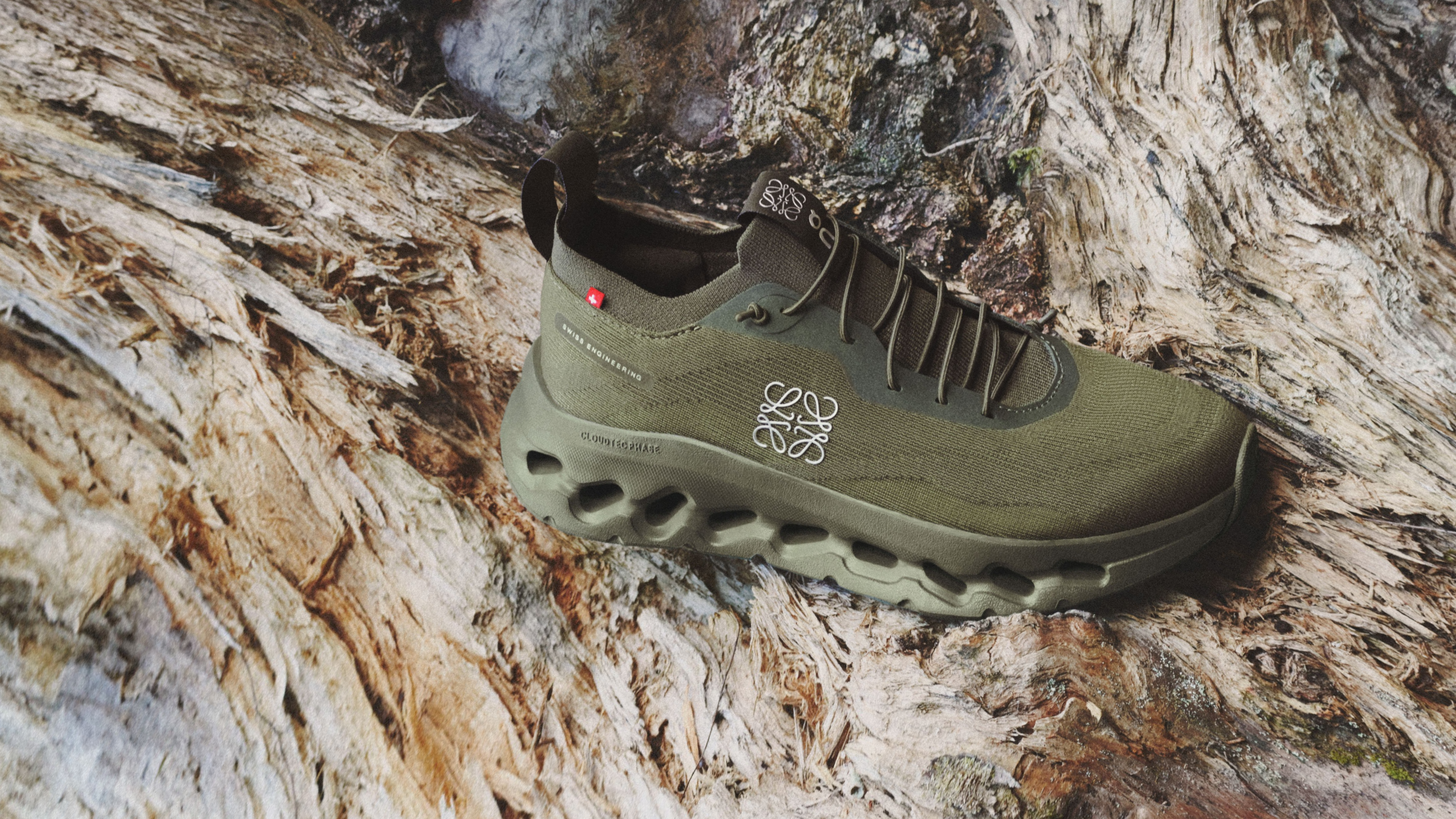 LOEWE × On: high-tech, high-fashion apparel and footwear | On United States