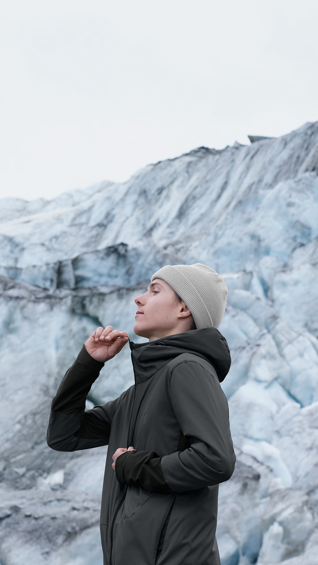 Cold Weather Running Gear: Stay Warm & Protected | On United States