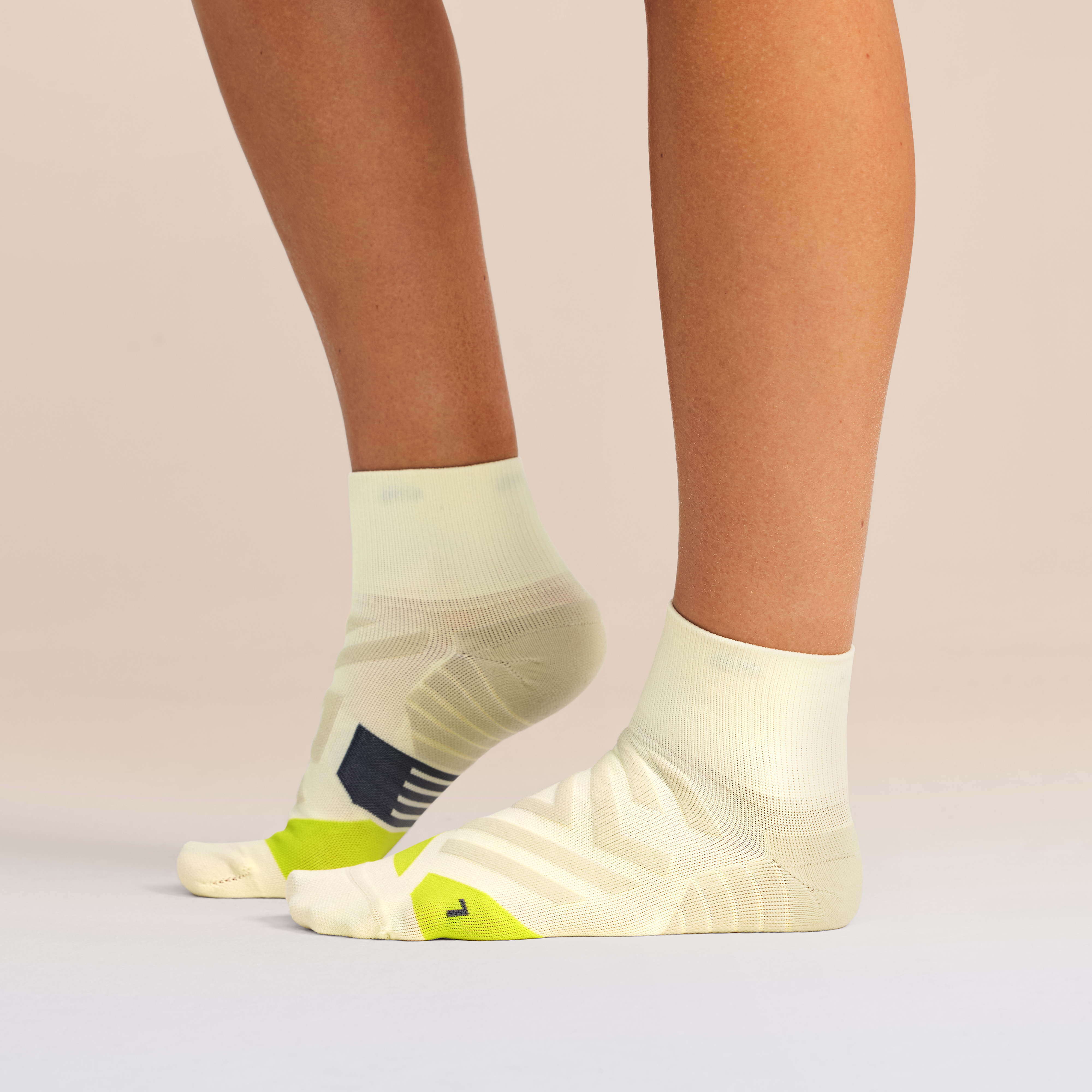 Women's Performance Low Sock | White | On Canada