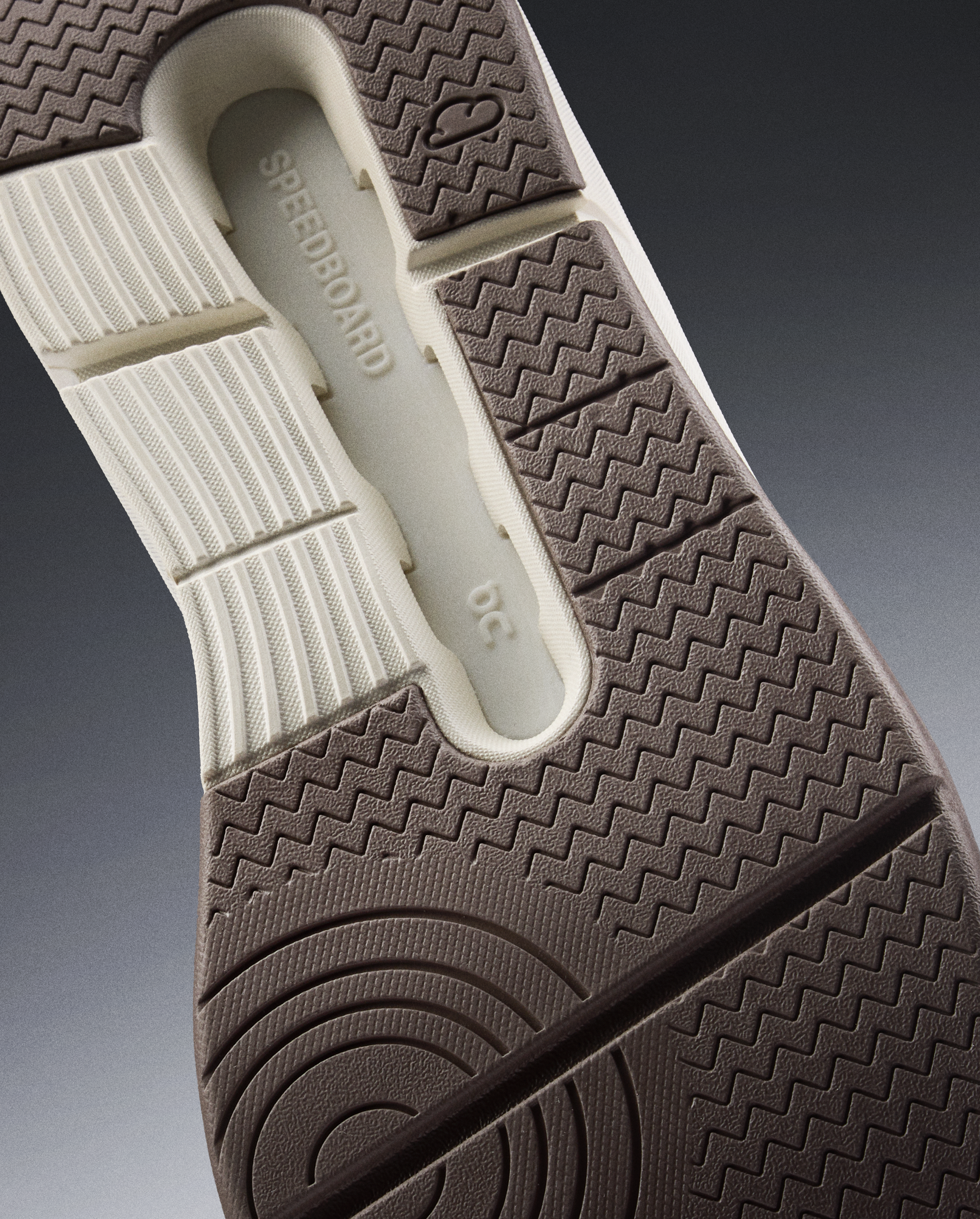 Men's THE ROGER Clubhouse Mid | Beige & Grey | On Belgium