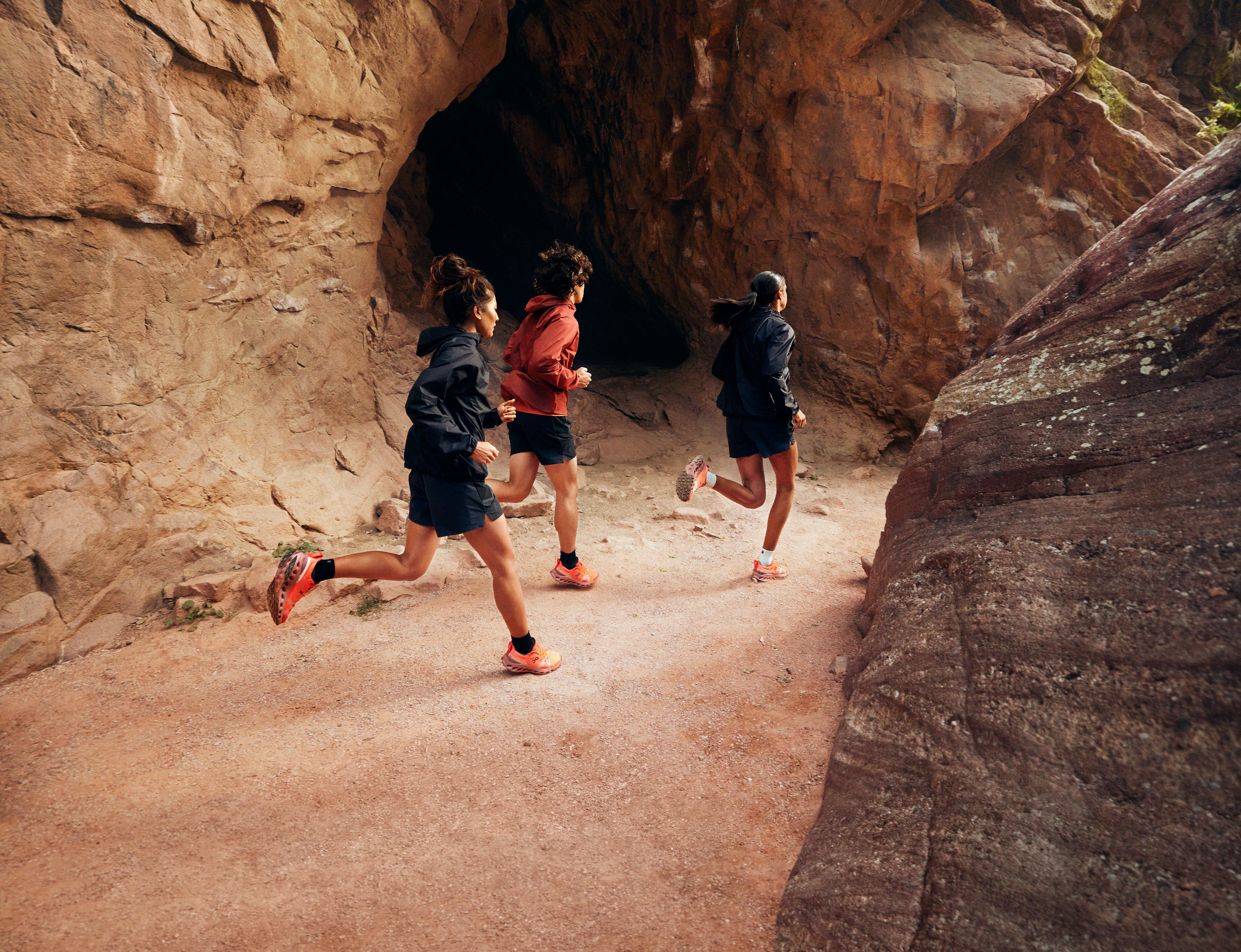 Trail Running Gear: Follow Your Own Path | On United States