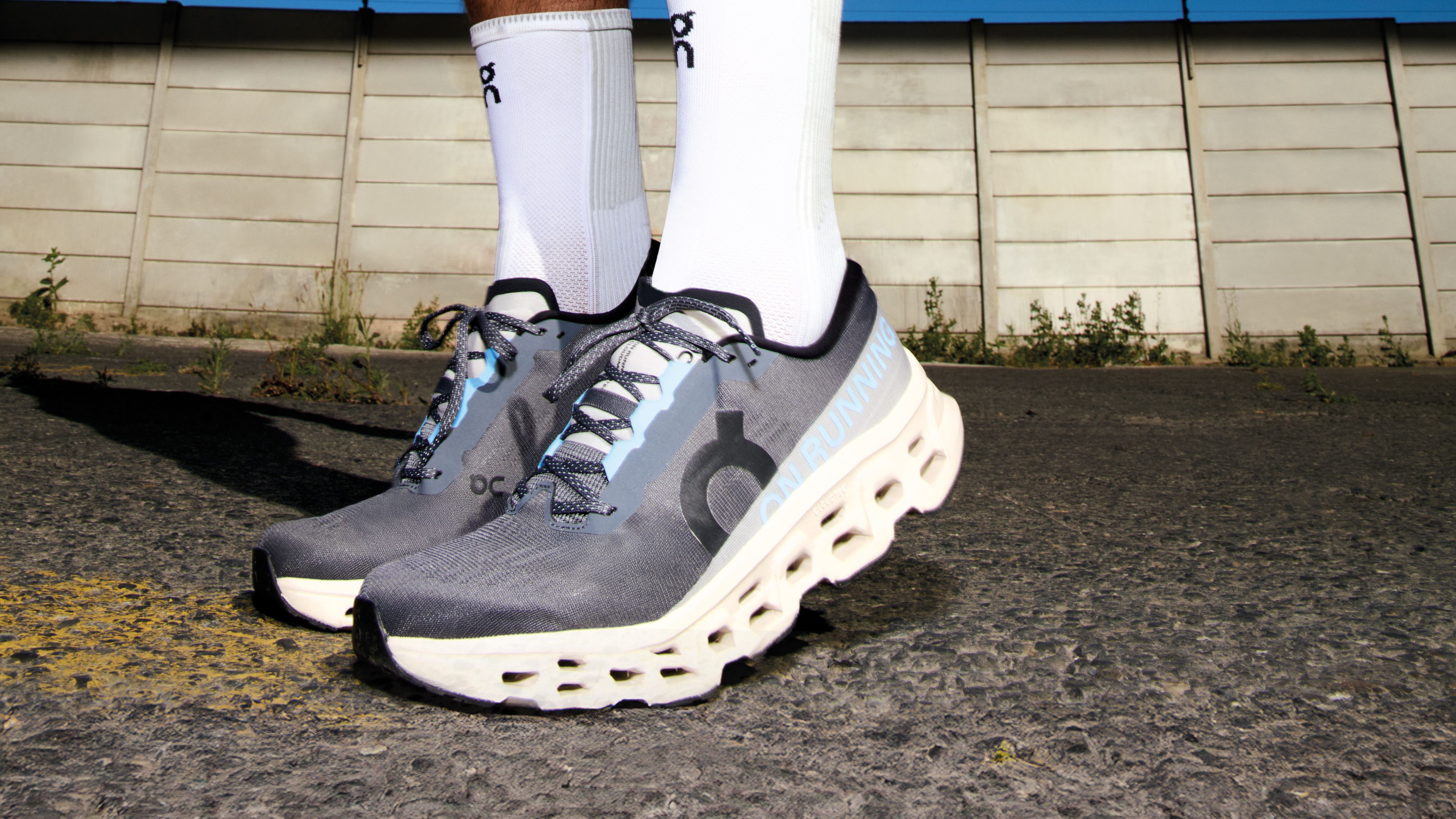 On Running | High-tech shoes, apparel and accessories for every runner ...