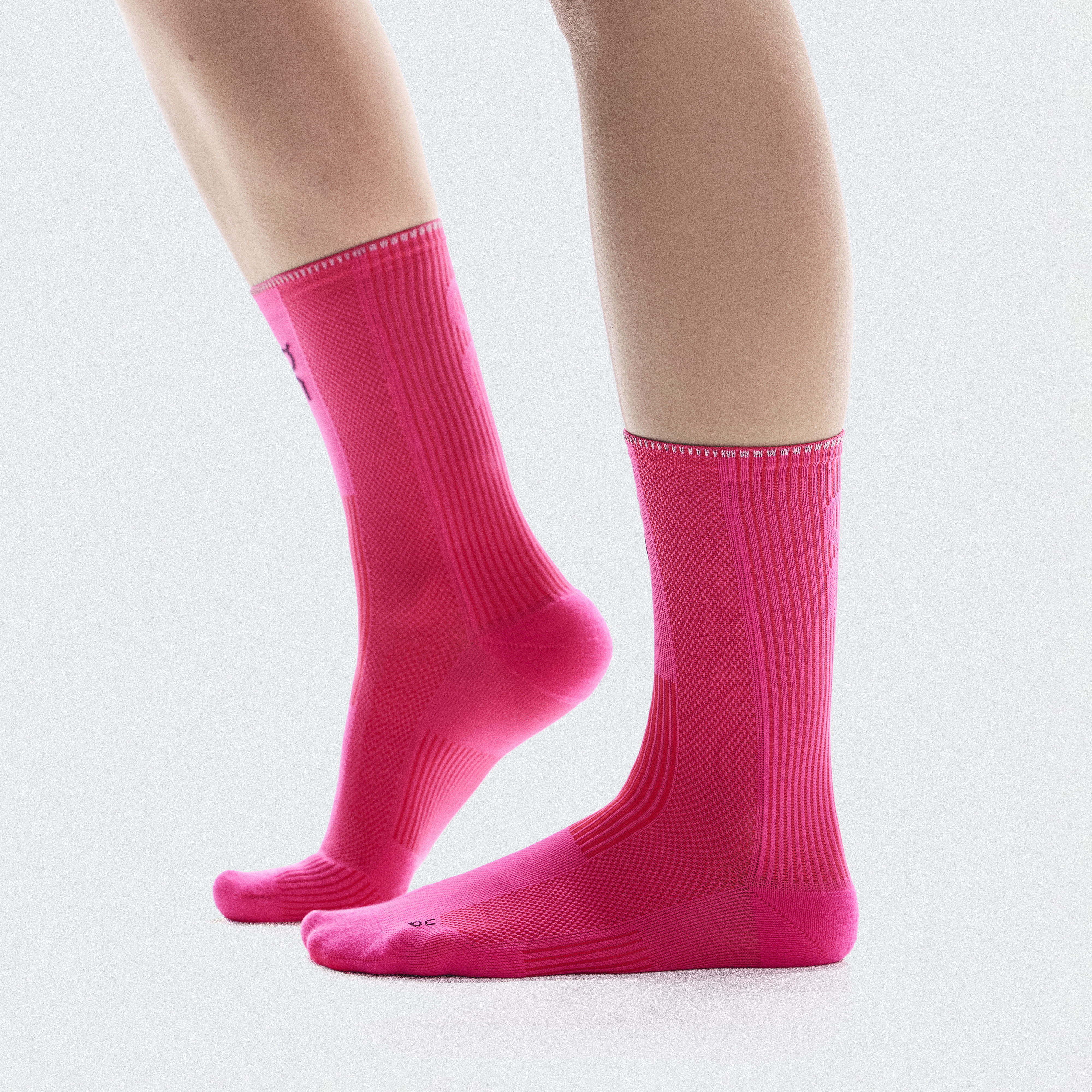 Performance Running Socks | On United States