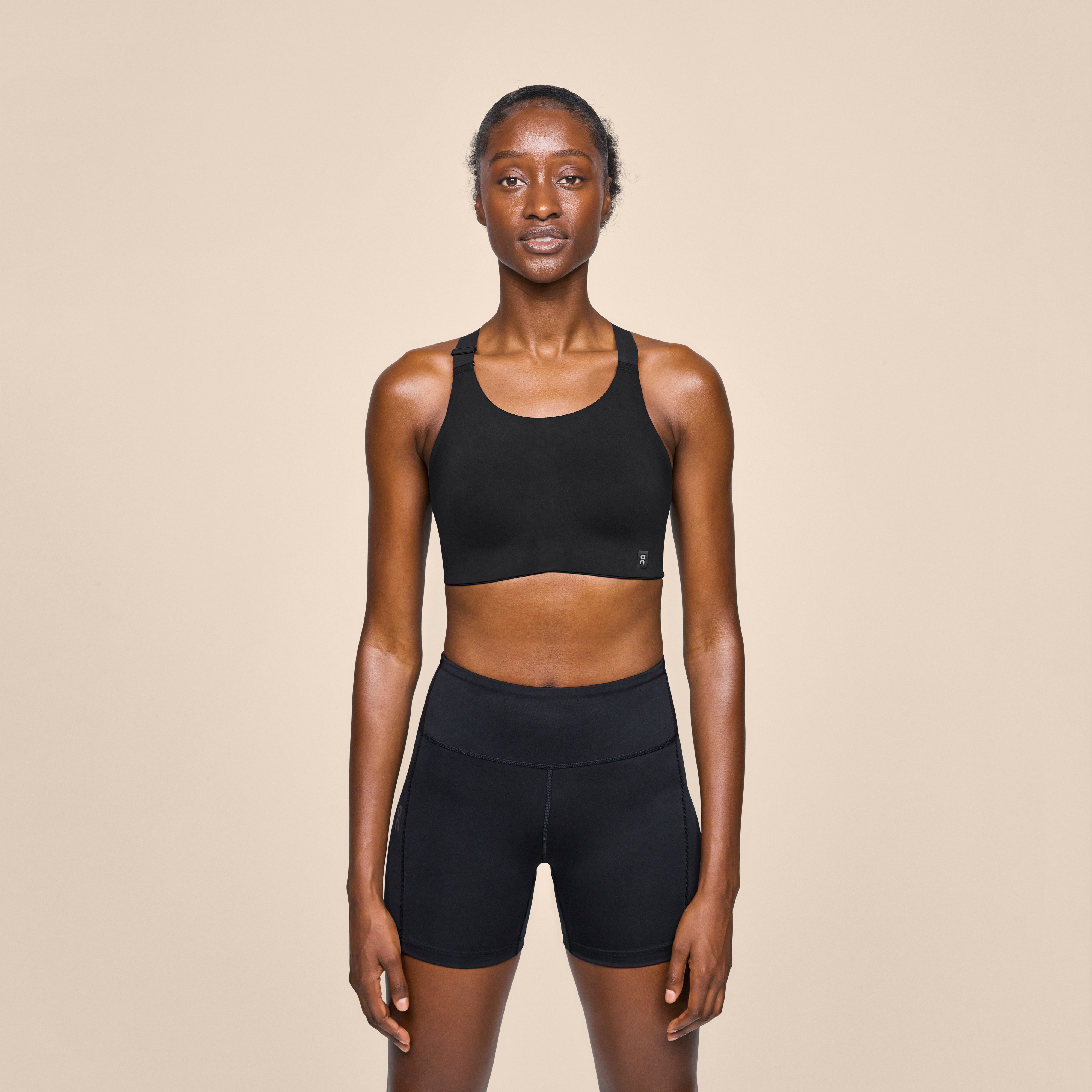 Women's Race Crop | Black | On United States