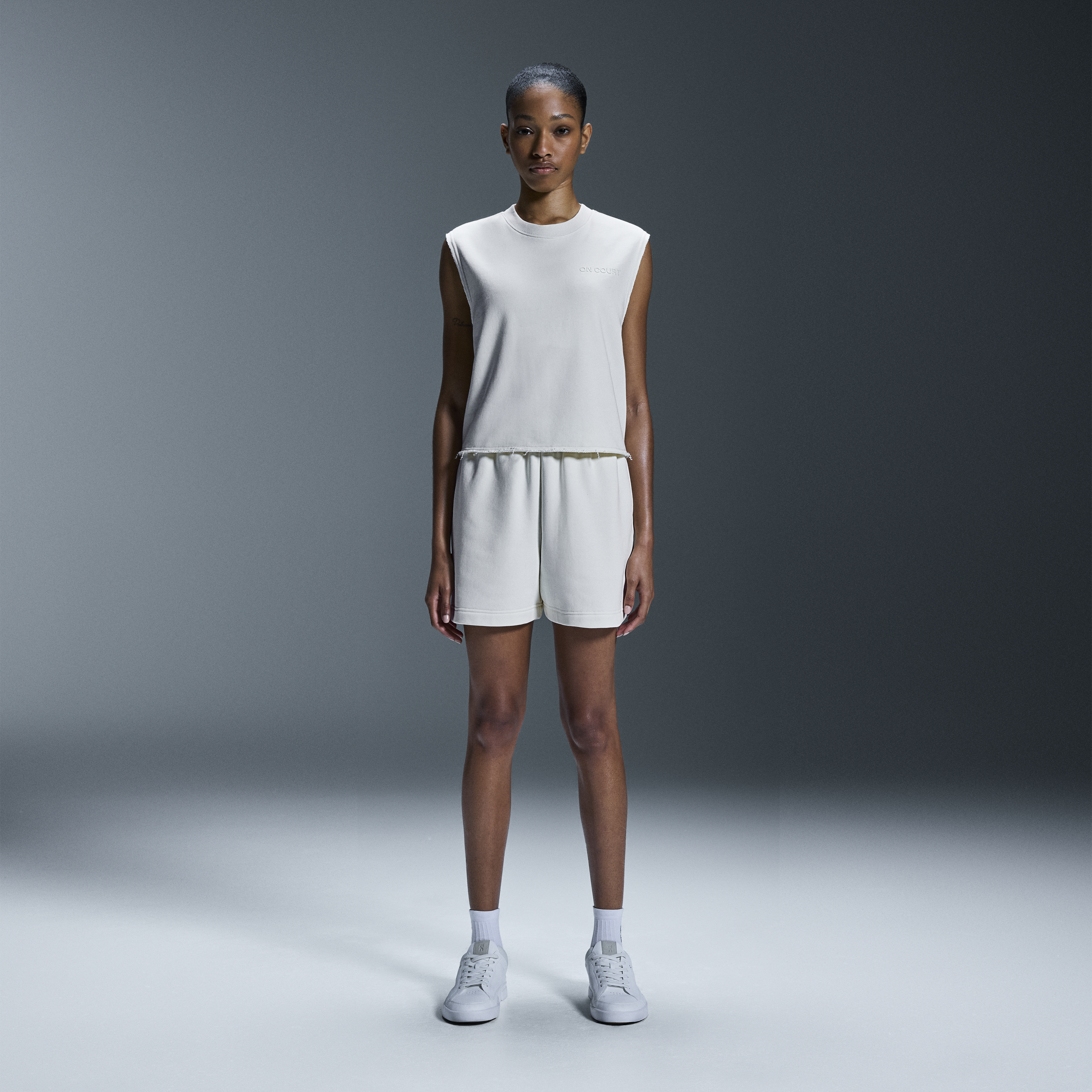 Women's Open Club Crew Crop | White | On United States