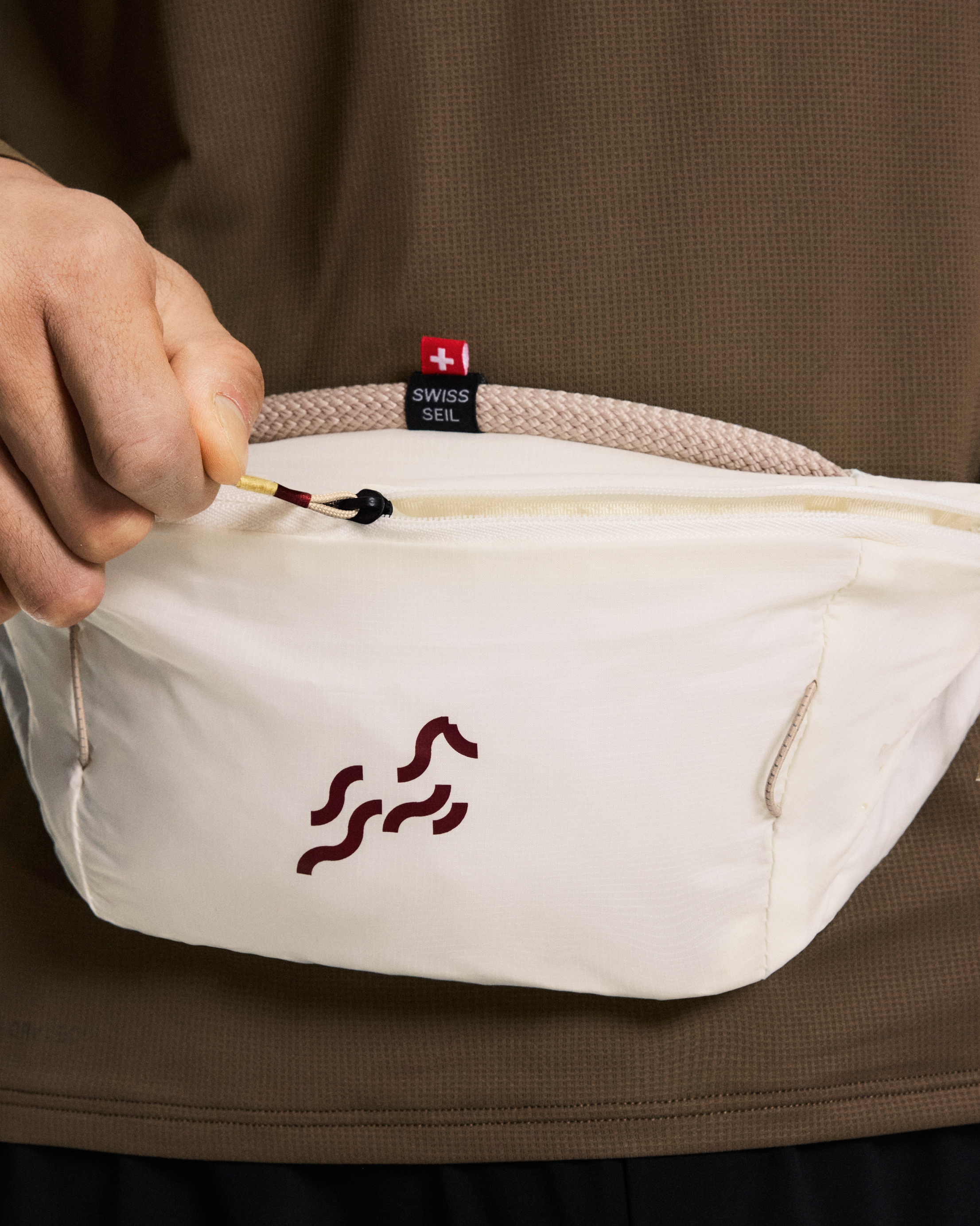 Waist Pack 2L Lite Year of the Horse | ブラウン | On 日本