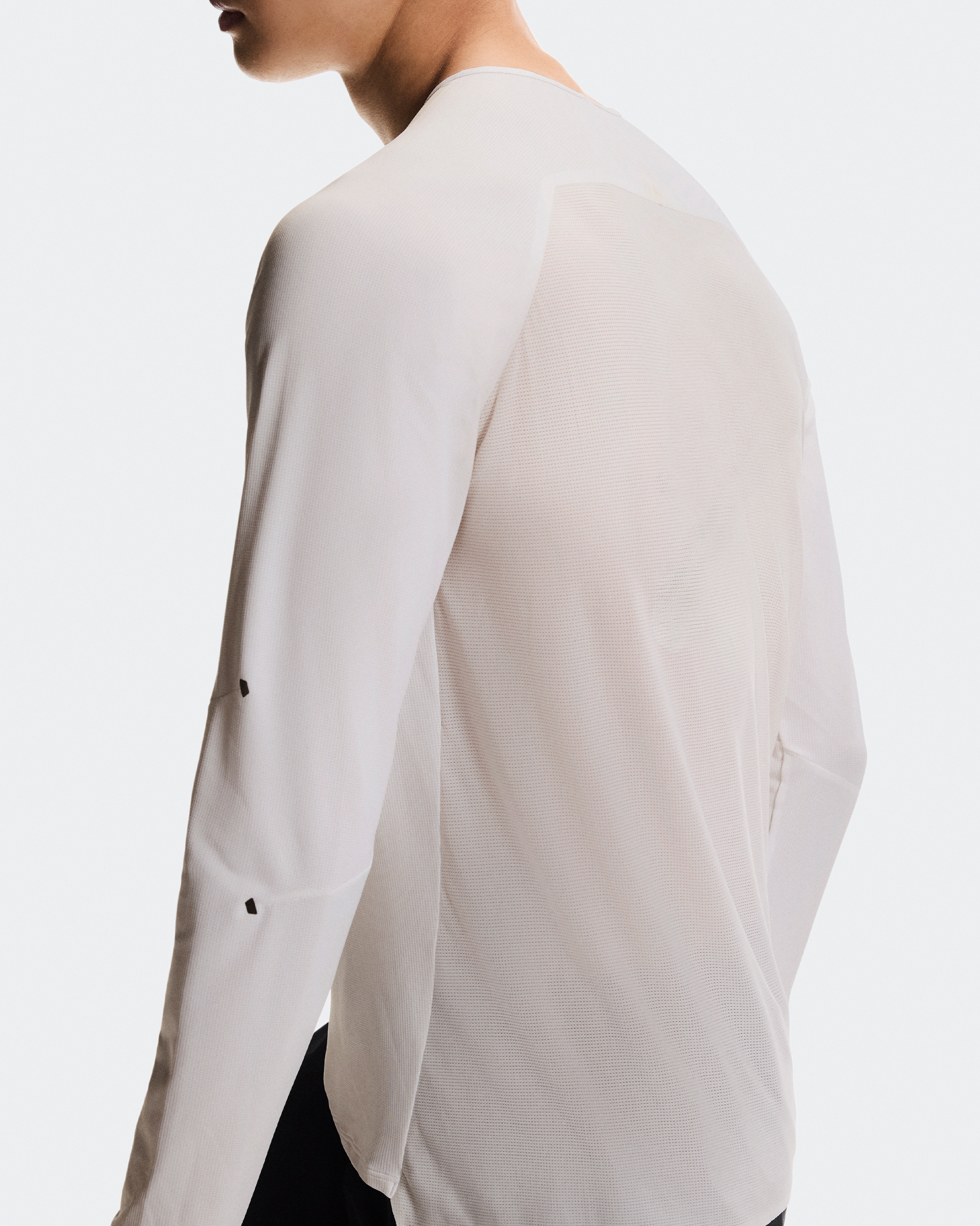 Men's Performance Long-T Year of the Horse | Beige | On United States