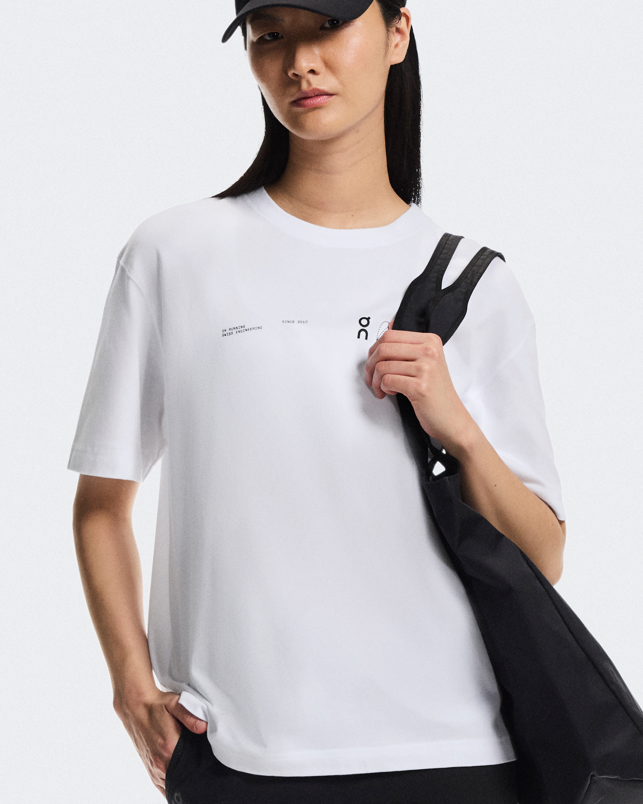 Women's Club-T Avant | Black | On United Kingdom