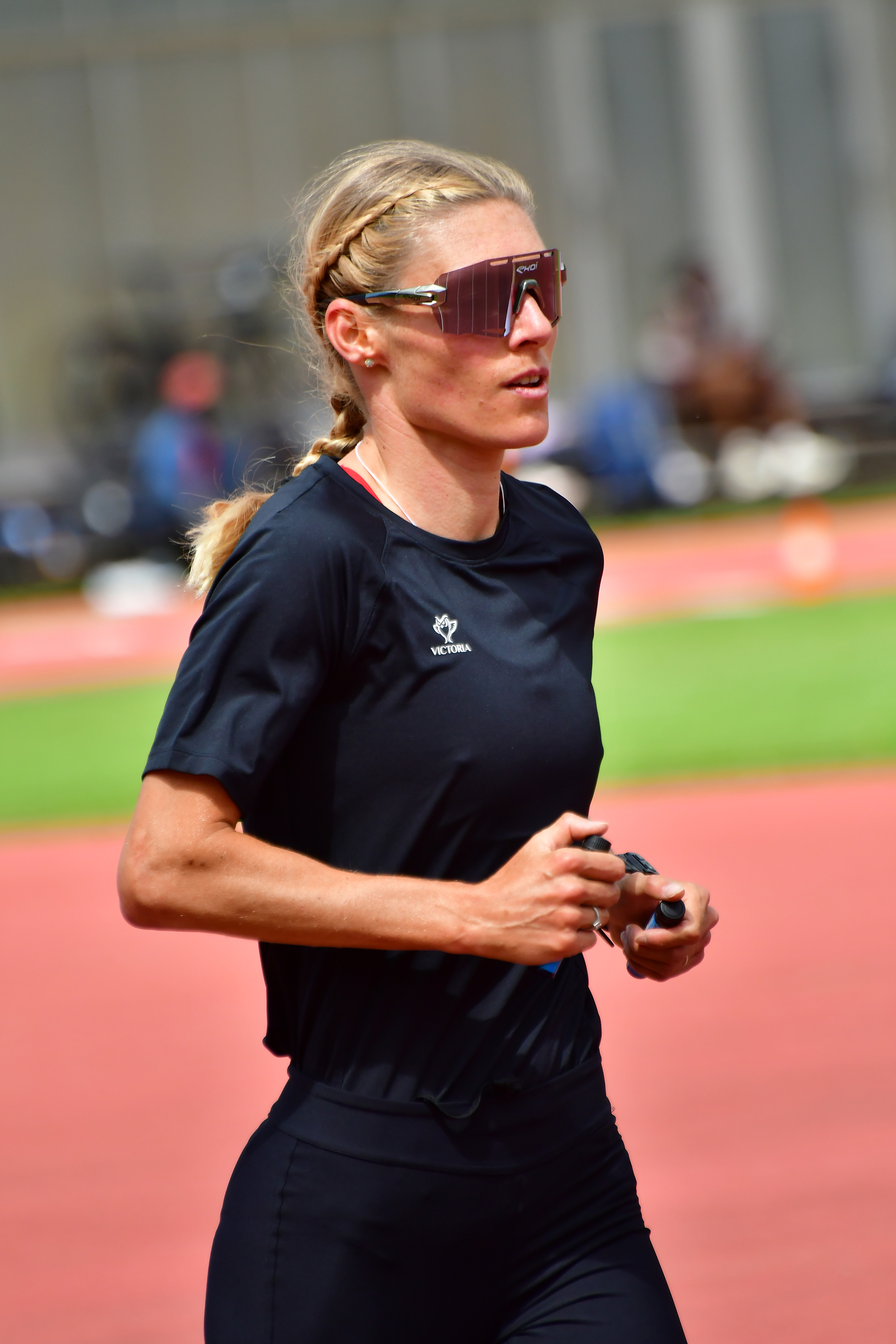 How legendary triathlete Nicola Spirig empowers the next generation ...
