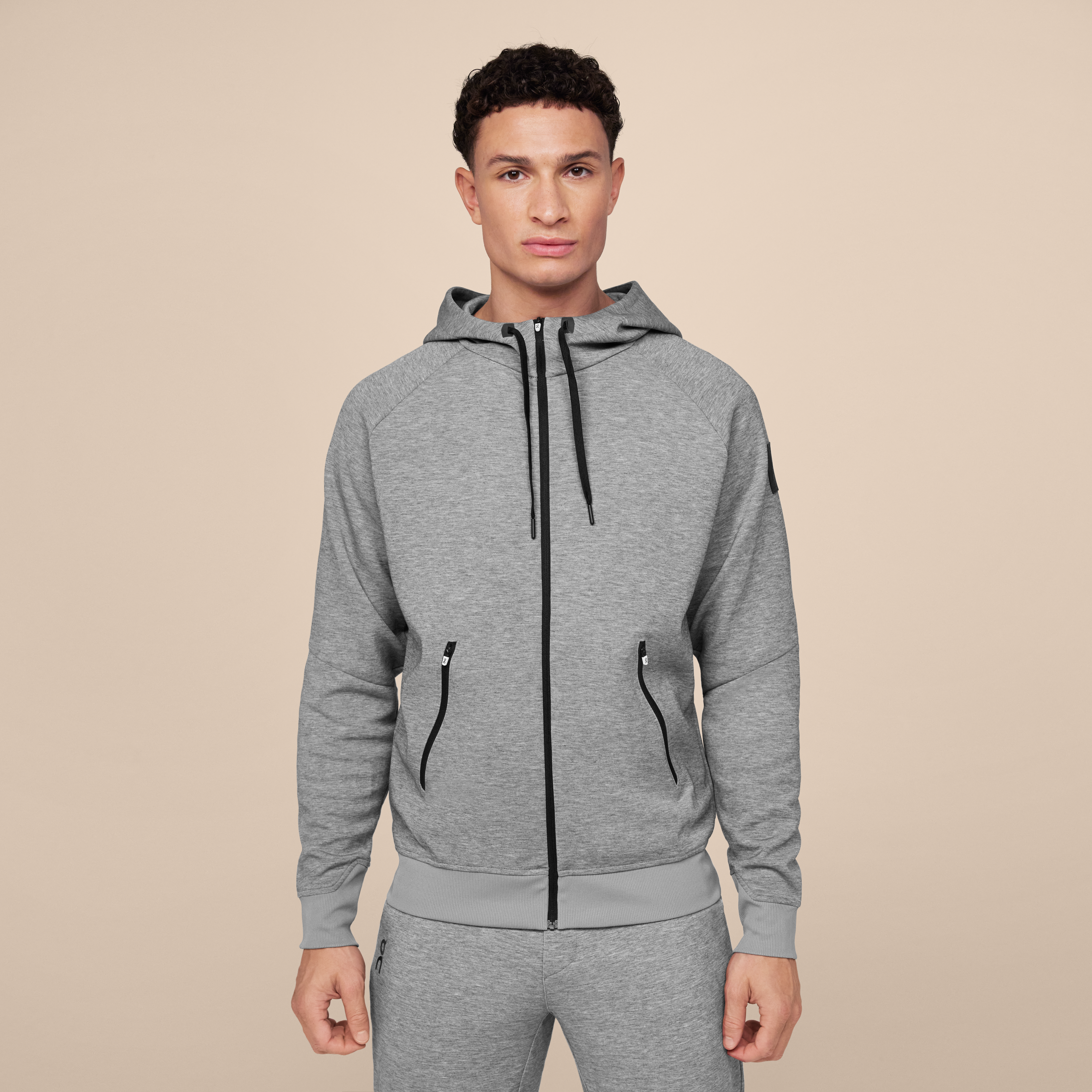 Gym Apparel and Training Clothes for Men | On United States