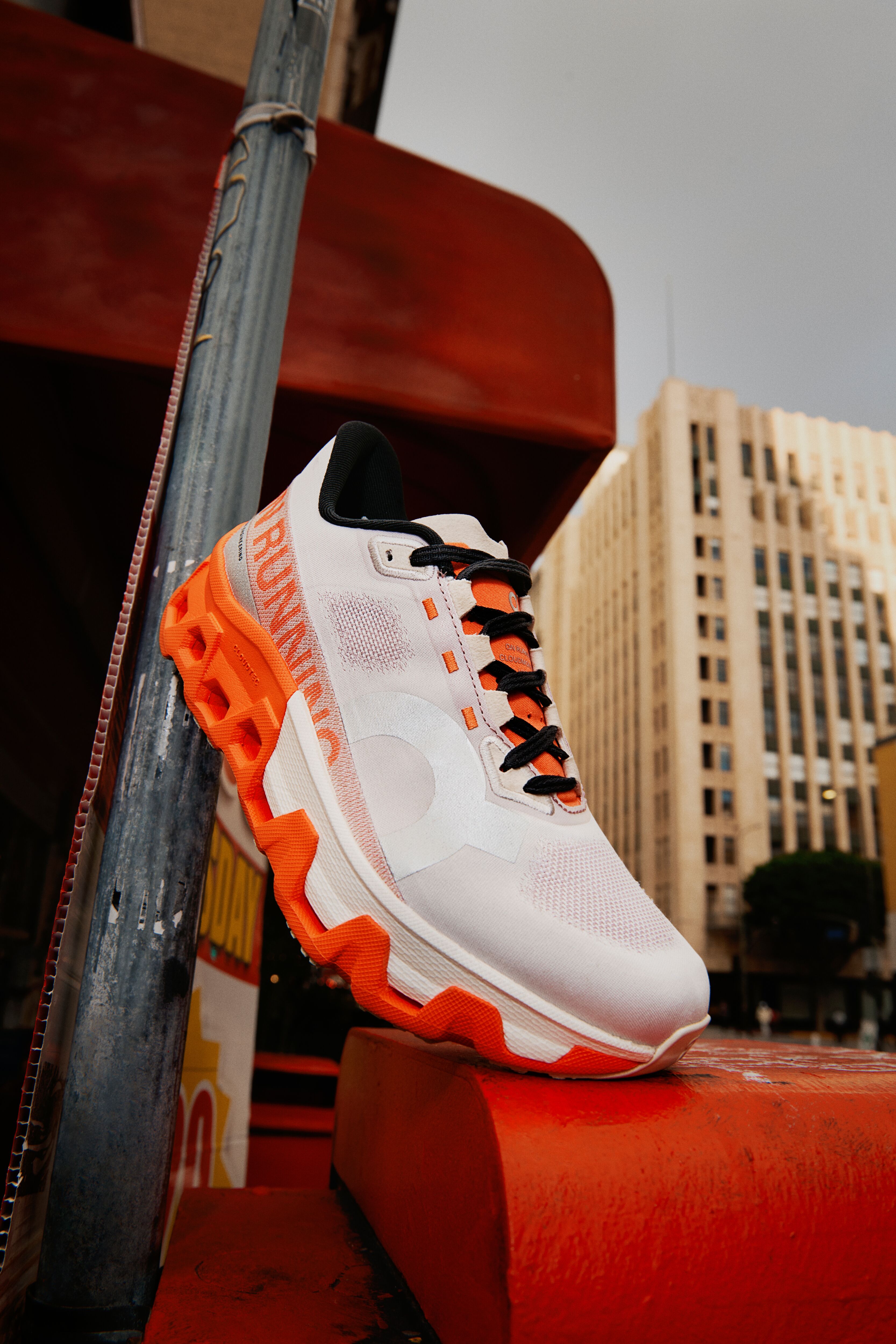 Running gear: high-tech shoes and apparel for every runner. | On United ...