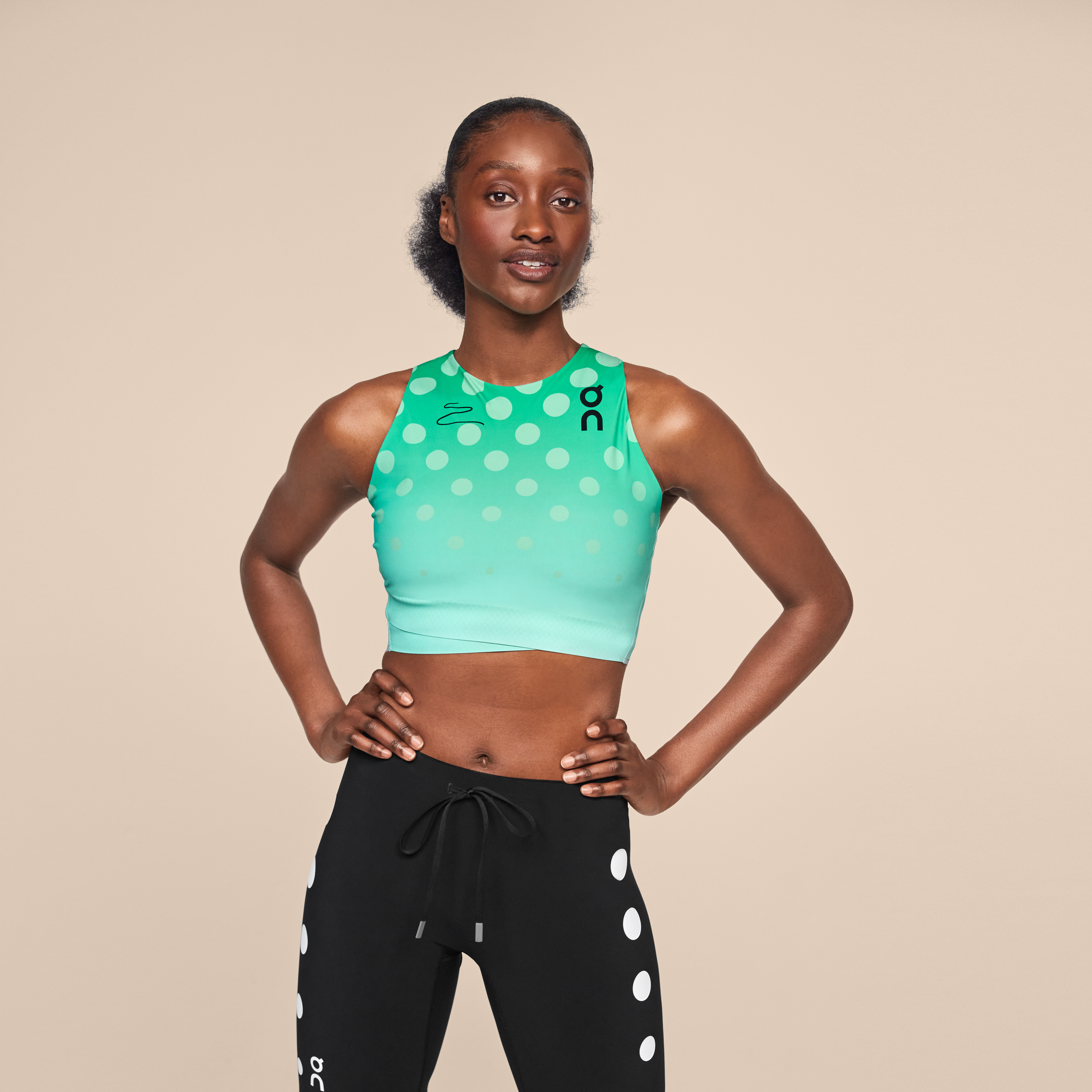 Women's Race Crop | Black | On United States