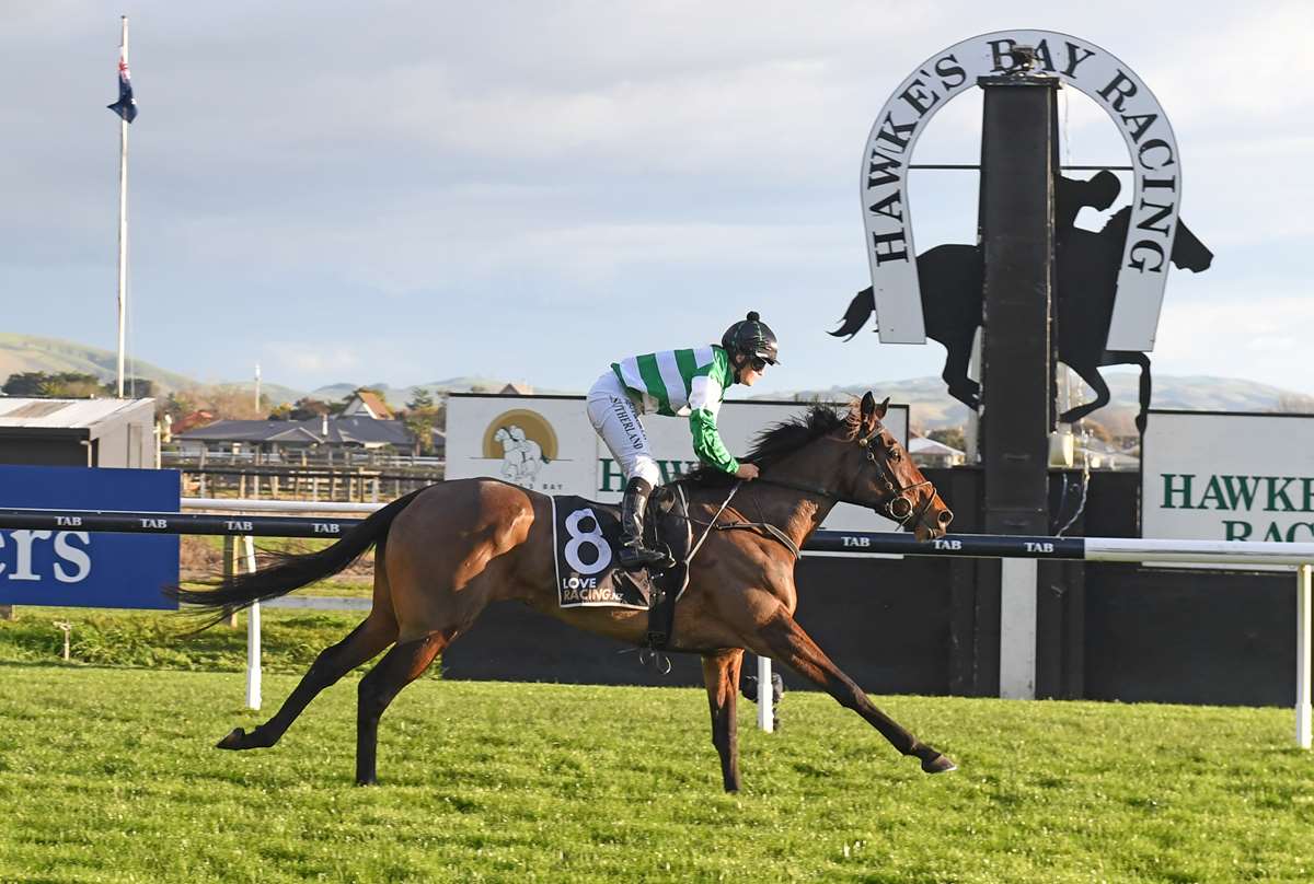 Justin Evans picks Who Knows at Wanganui. Because he knows