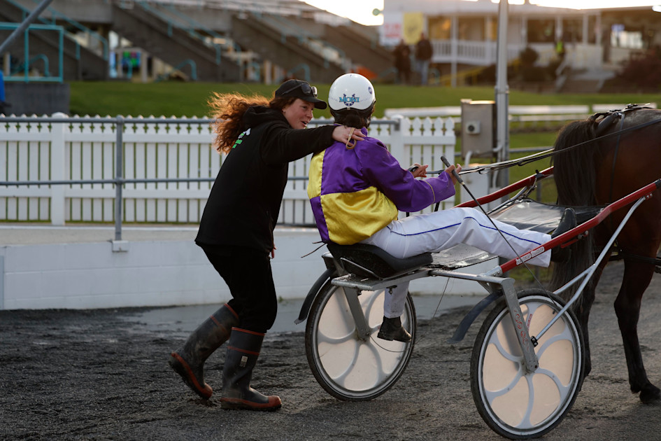 Shirley Bassey gives Danielle Green her number one success
