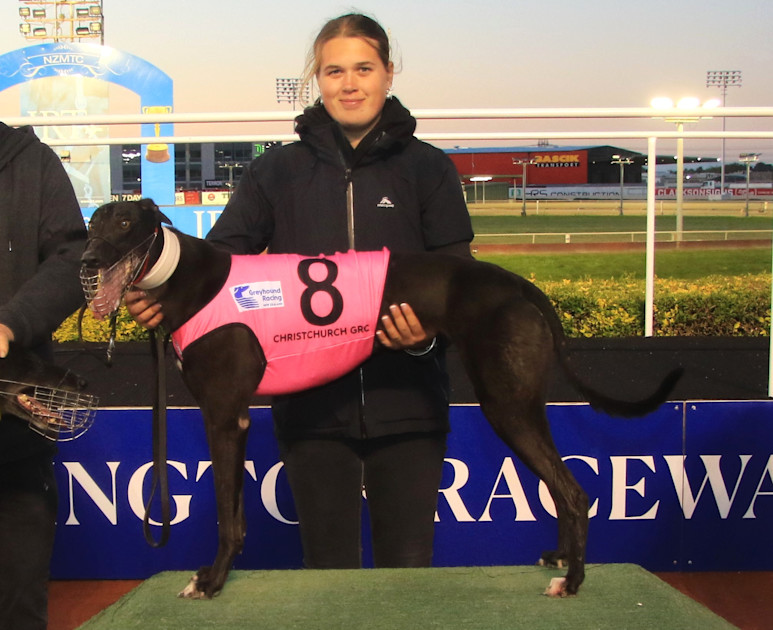 Ella Cole makes Australian move