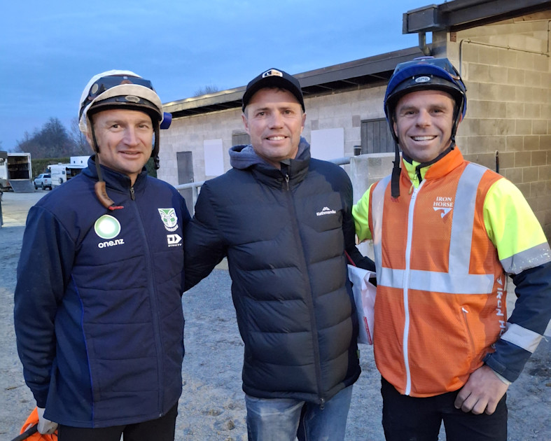 Agent Coleman busy with his jockey quartet