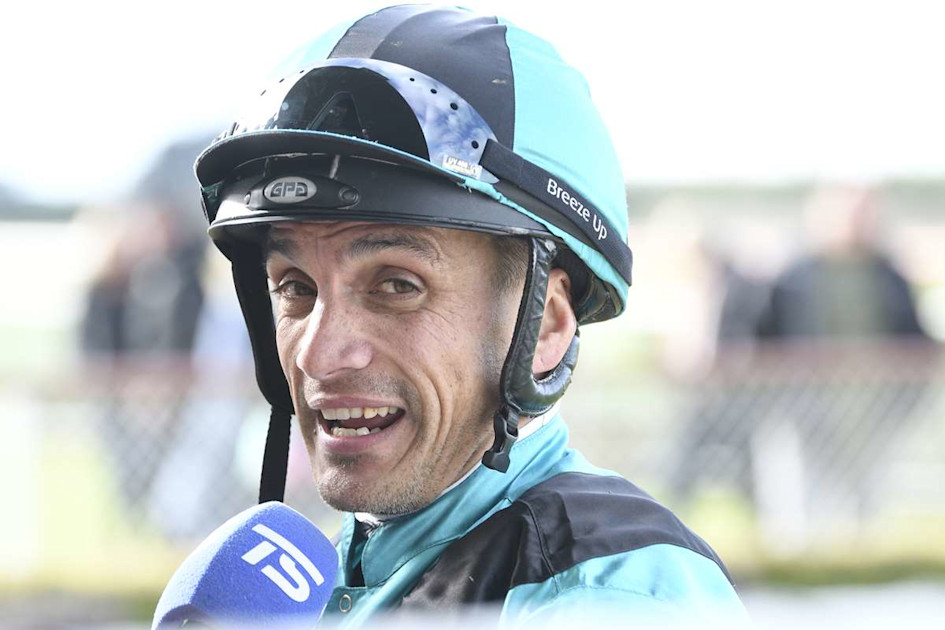 Taiaroa rides home first winner