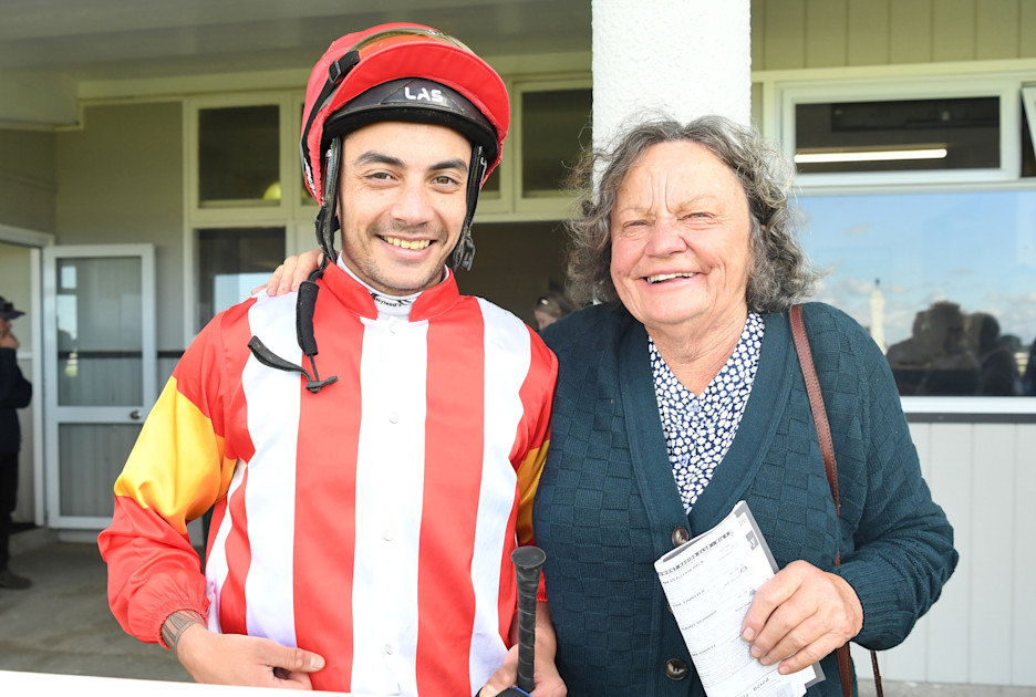 Local quinella in Foxton Cup