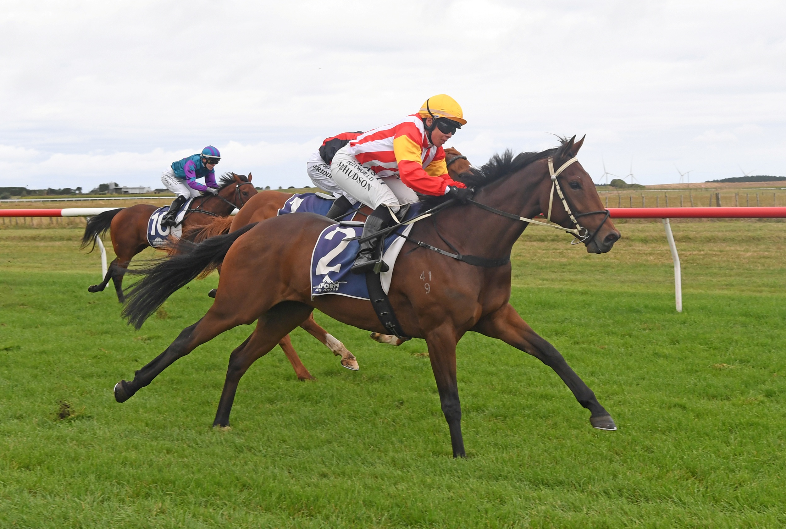 Late starter strikes on debut