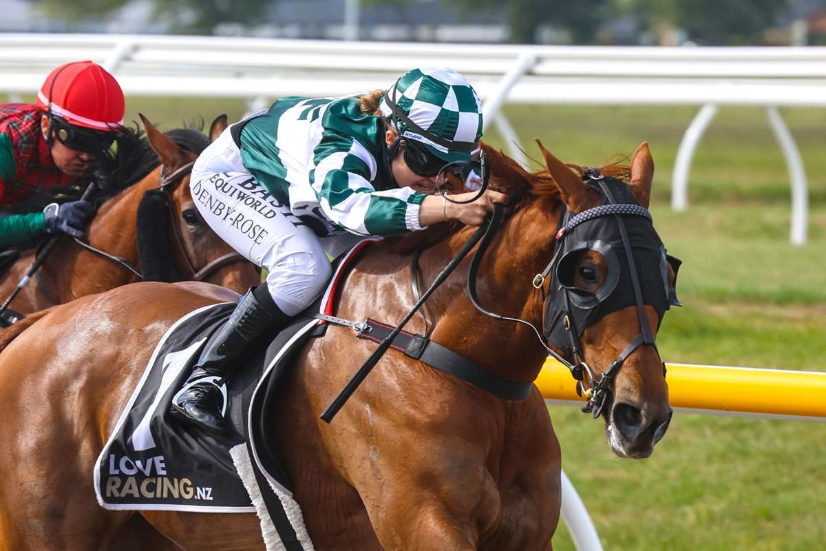 Rae’s Dazzling pair kicking off spring campaigns