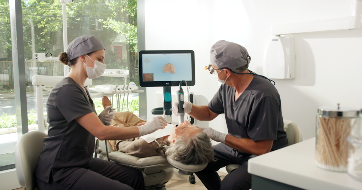iTero Lumina™ intraoral scanner | iTero