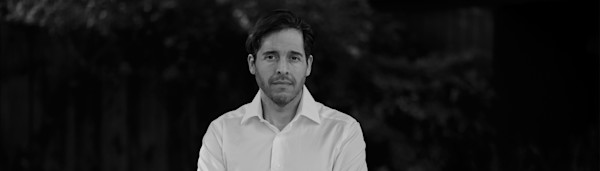 Executive Team - Dorian Quispe | Shutterstock