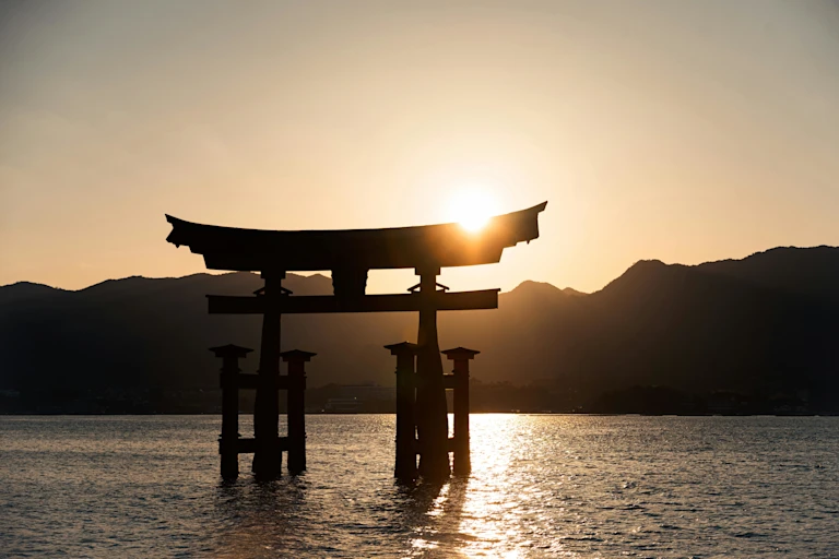 Japanese Funeral Traditions | Trust & Will