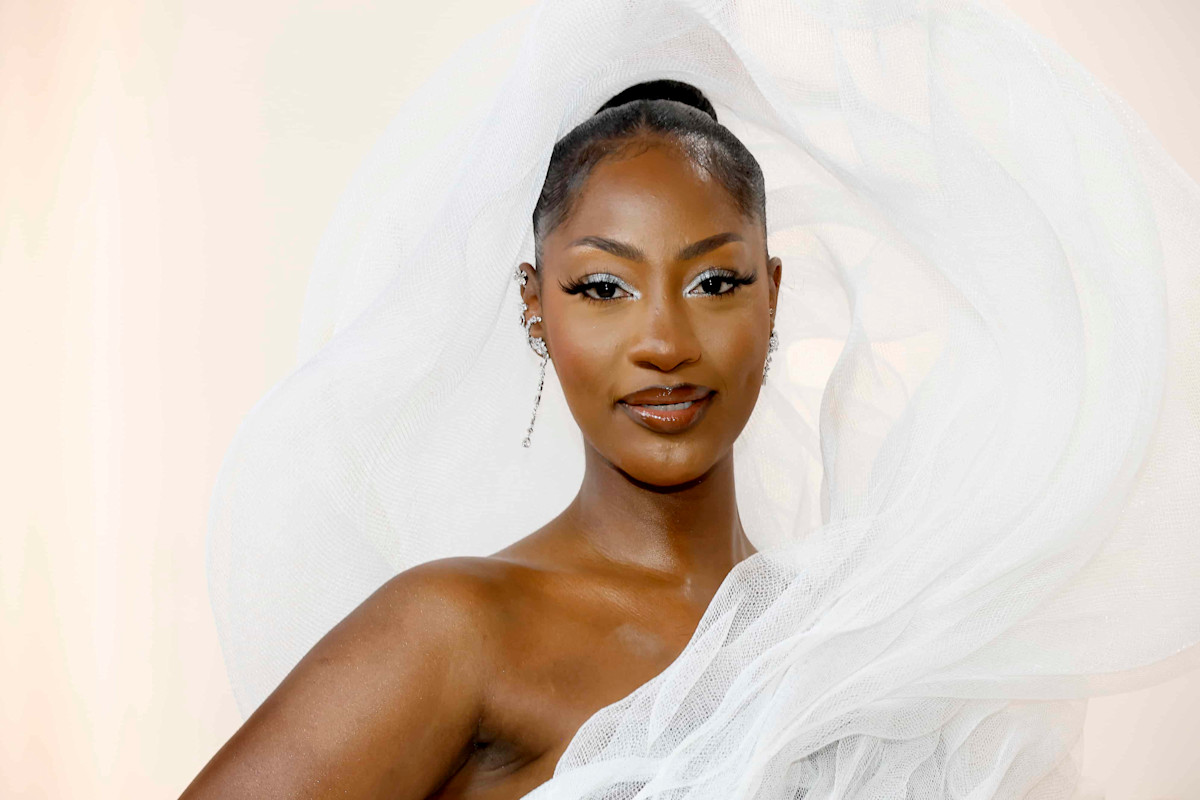 The Backstory of Tems’ Viral Oscars Dress