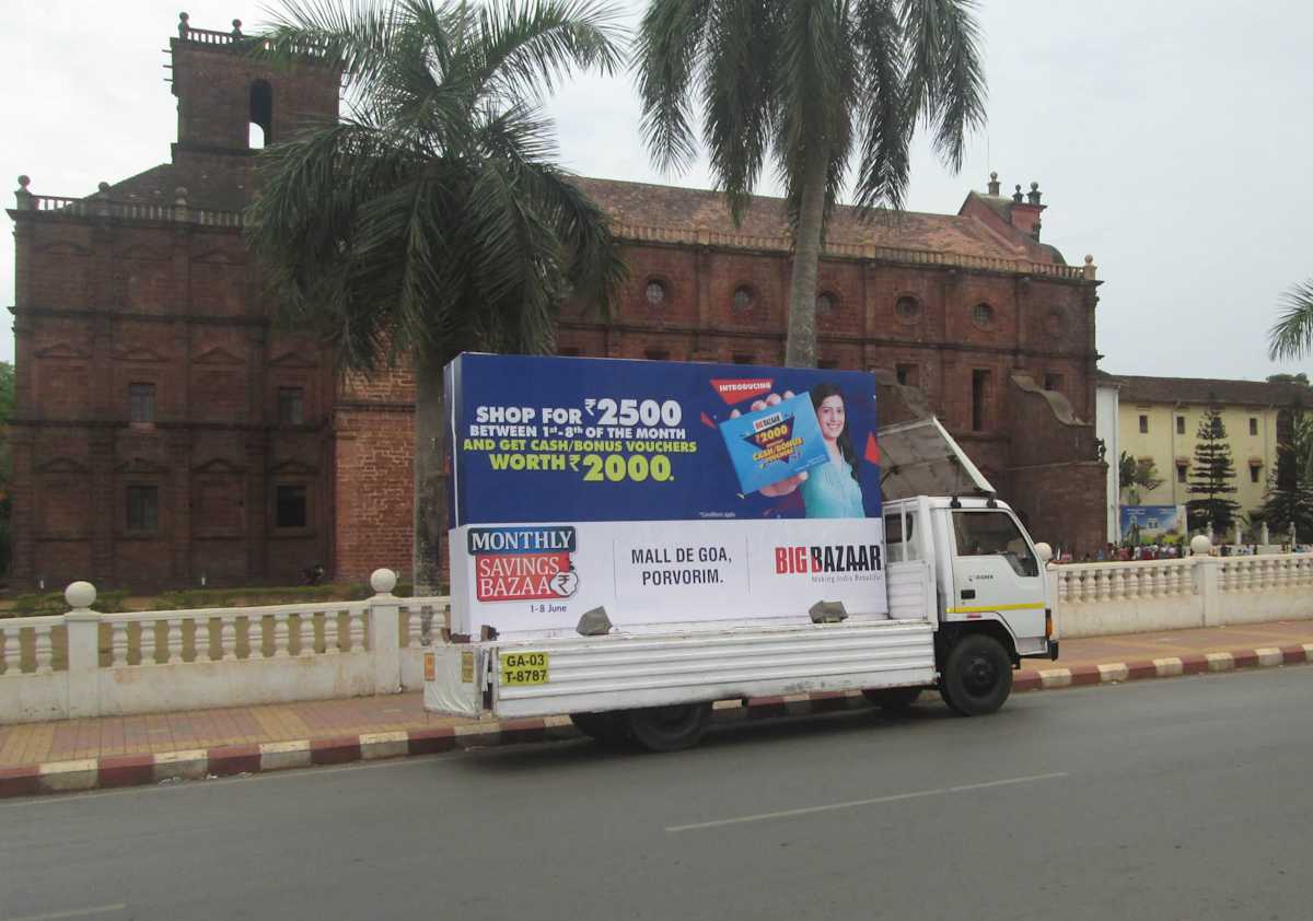 Mobile Vans | Adcity Advertising