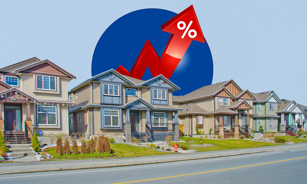 Average mortgage rates top 7% for the first time in 8 months