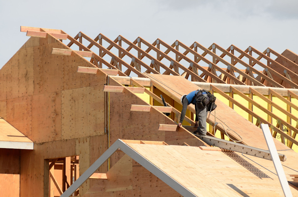 Construction ticks up, but builders are still glum