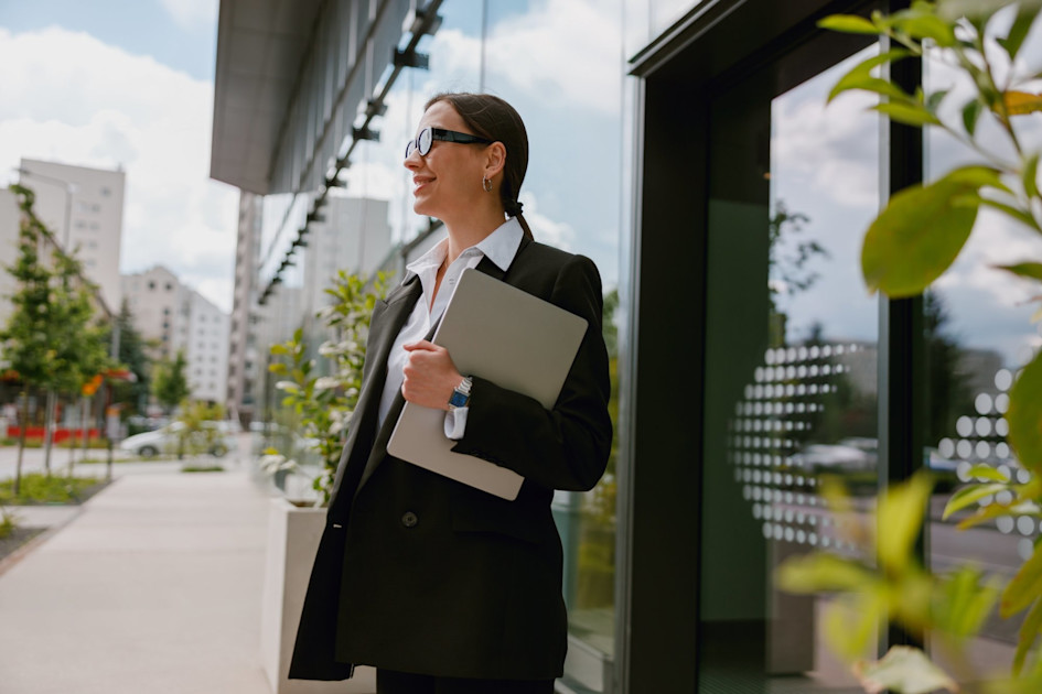 Agents see a brighter sales outlook ahead