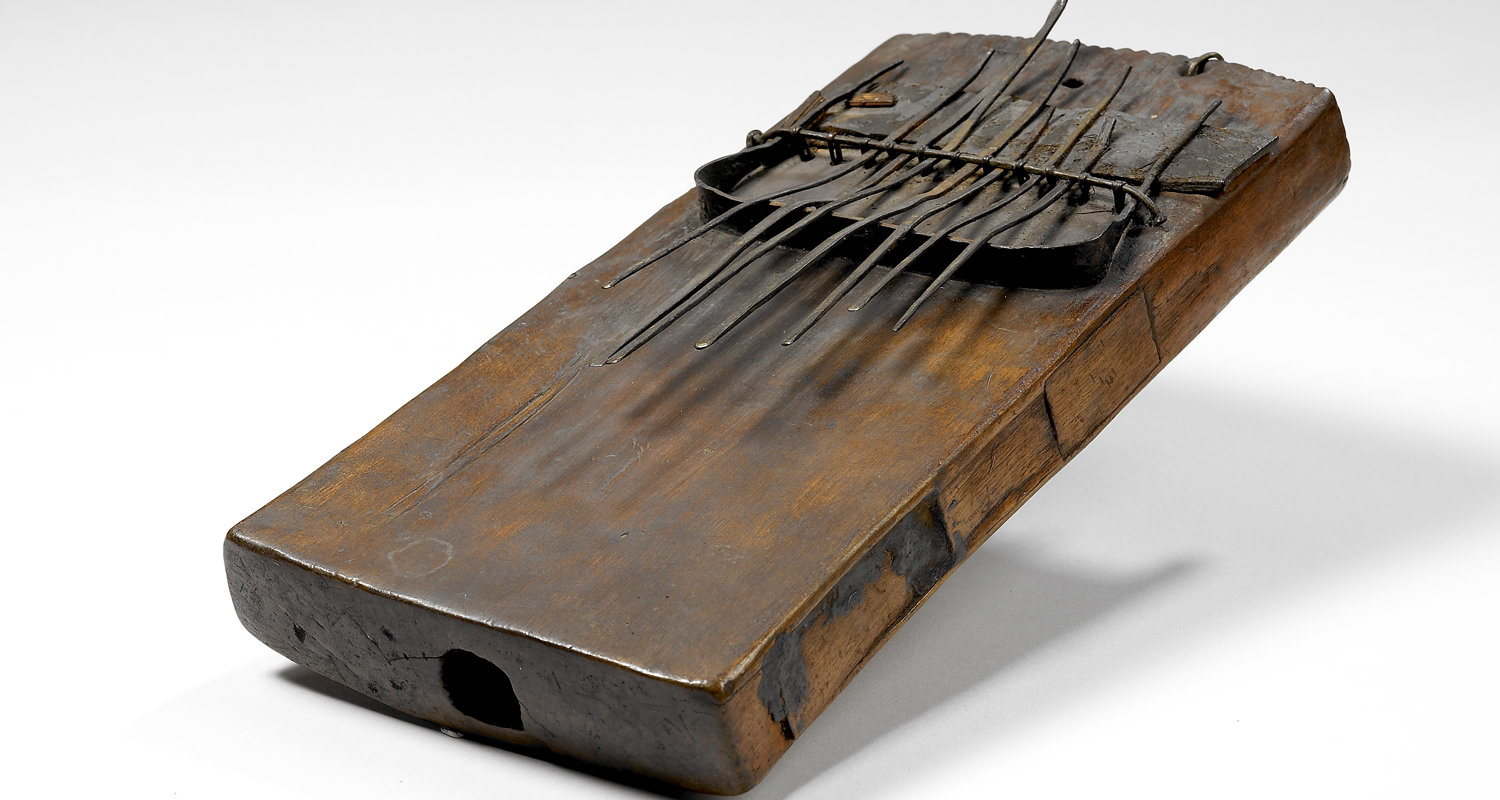 Forks, lamellophones and music boxes