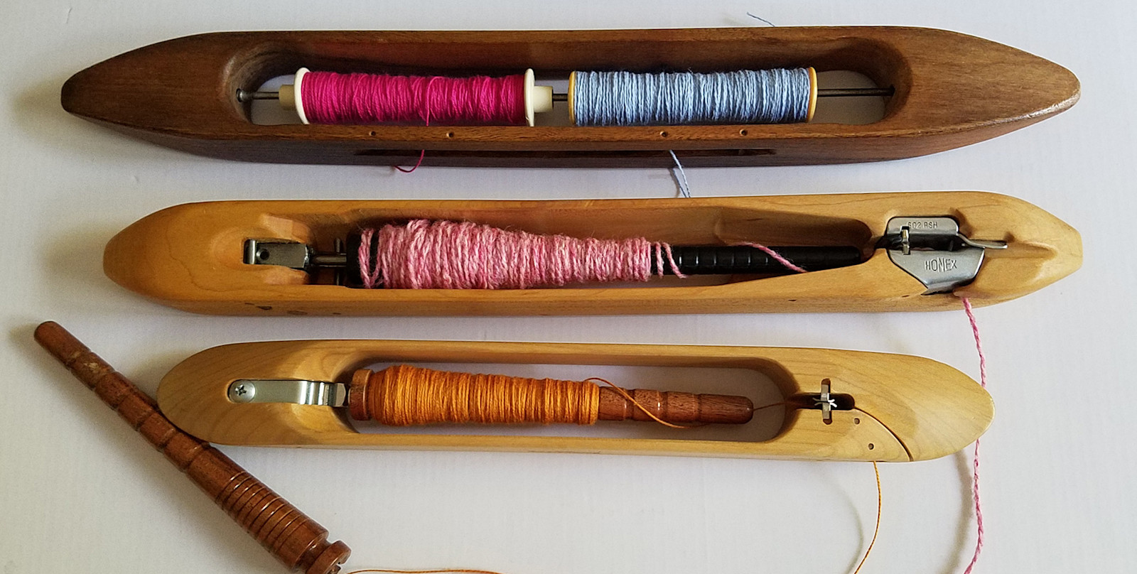 Choosing and Using Shuttles: Double-Bobbin Boat Shuttles and End-Feed ...