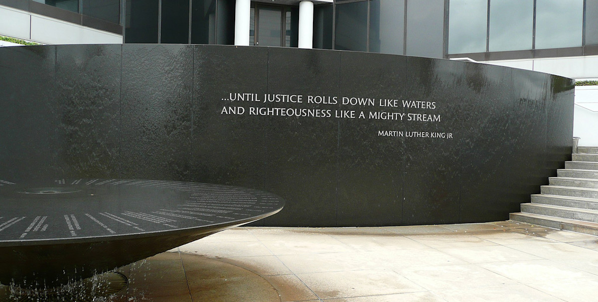 A Shawl that Honors the Birmingham Civil Rights Institute | Handwoven