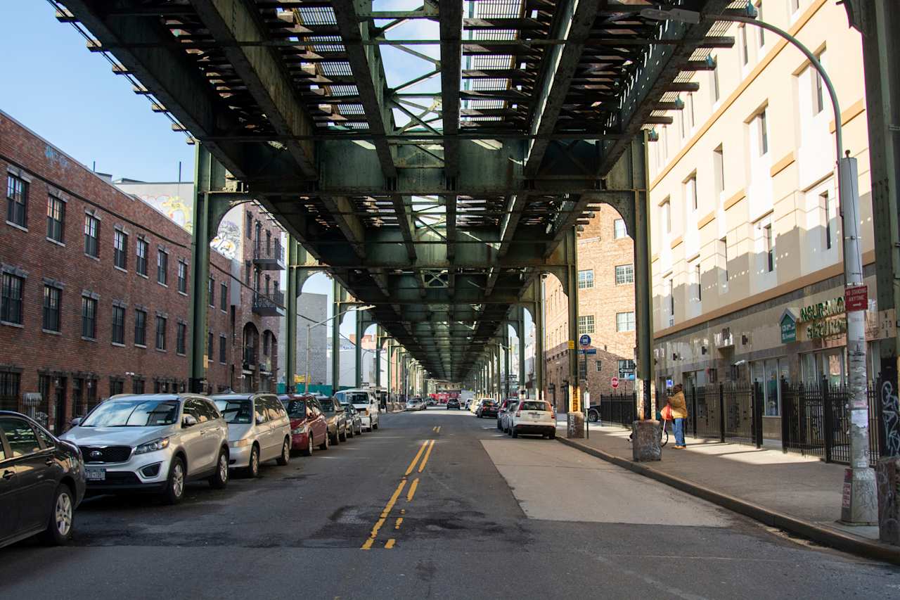 Moving to New York: How to Relocate Seamlessly | Plum Guide