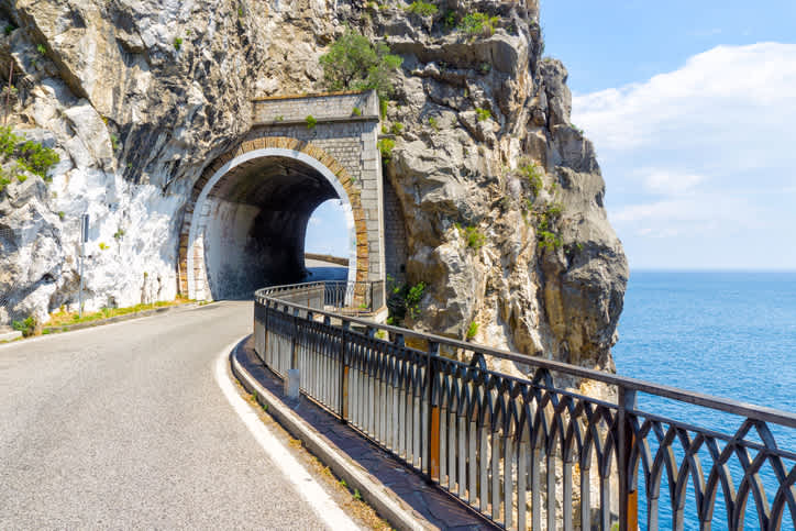 The World's 25 Best Road Trips to Enjoy | Plum Guide