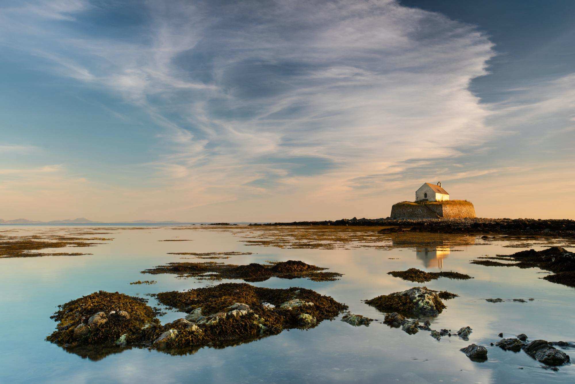 Where to Enjoy Walking in Anglesey | Plum Guide