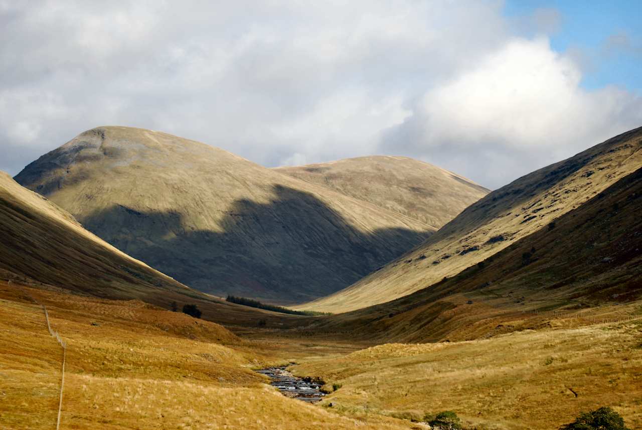 The Most Beautiful Train Journeys in Scotland | Plum Guide