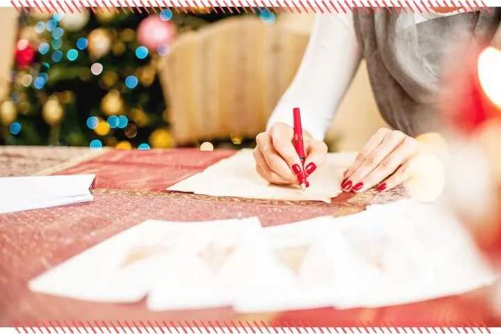 75 Christmas Greetings + What to Write in a Christmas Card