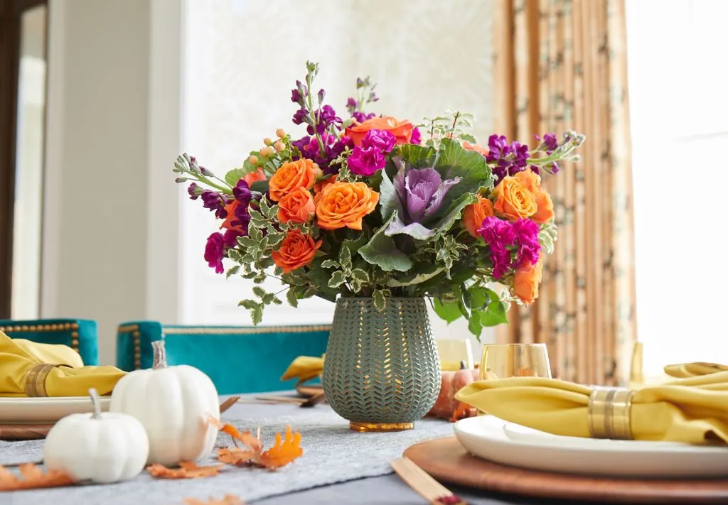 How to Host a Friendsgiving Your BFFs Will Never Forget - FTD.com