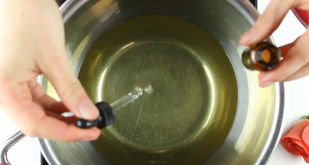 How to Make Candles in 8 Easy Steps | Proflowers Blog