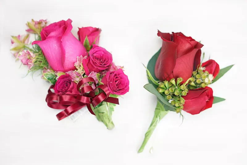Corsage Etiquette For Proms and Weddings - FTD.com