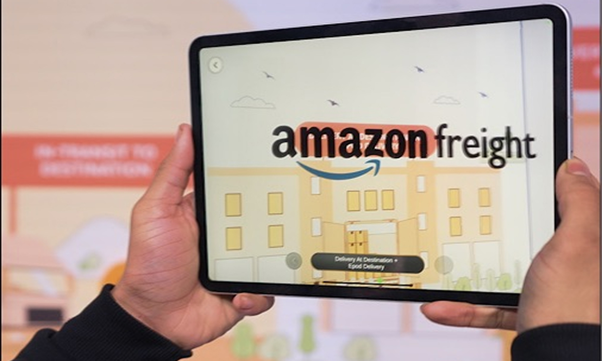 How Augmented Reality Is Changing Product Pac | Technology & Innovation