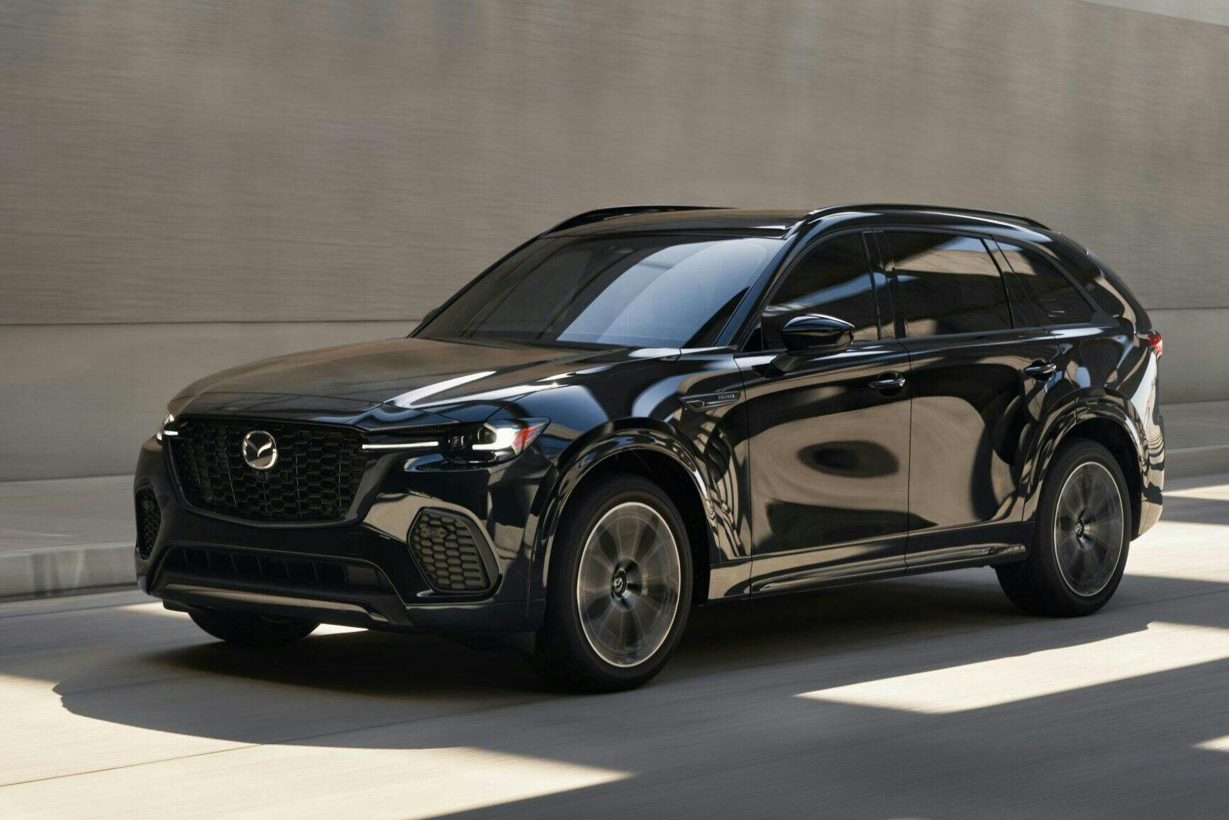 Best 2-Row Midsize SUVs in 2026 | CARFAX
