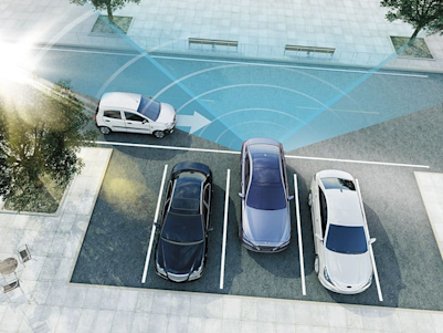 What Is Rear Cross-Traffic Alert? | CARFAX