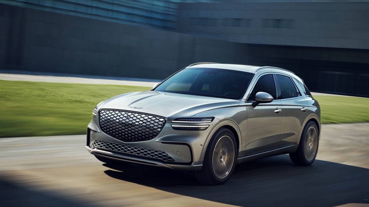 Every Luxury SUV Lease Deal in May 2026 | CARFAX