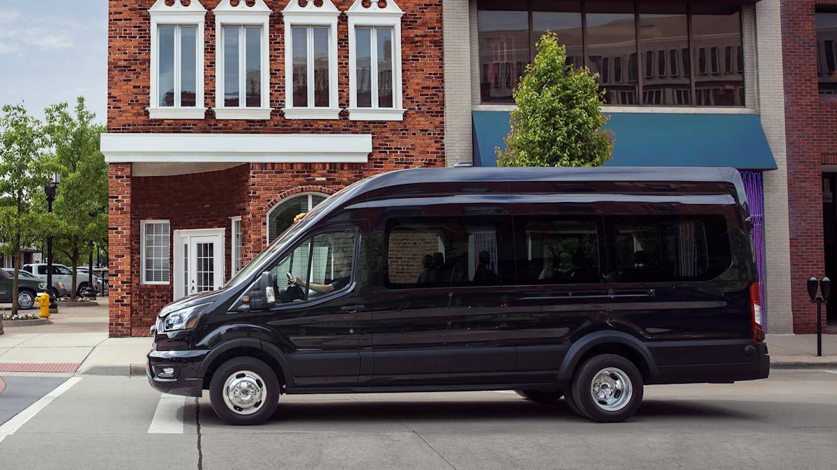 Best 10-Passenger Vans in 2026 | CARFAX