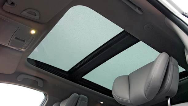 Sunroof vs Moonroof: Is There a Difference?