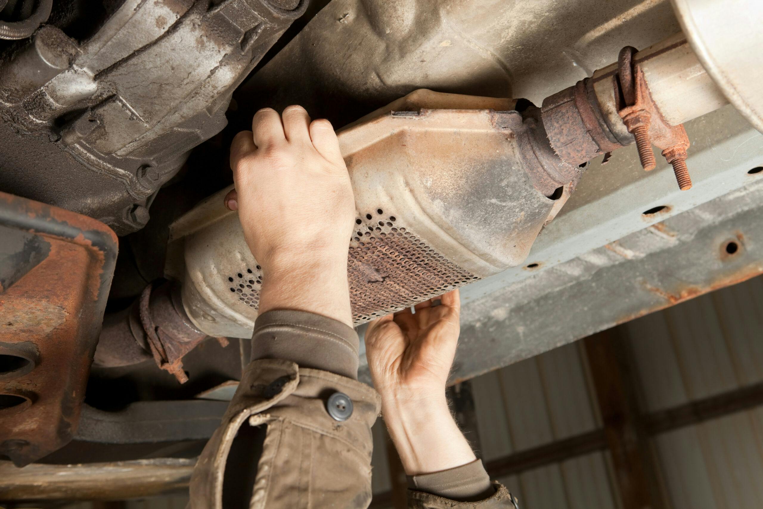 Catalytic converter store